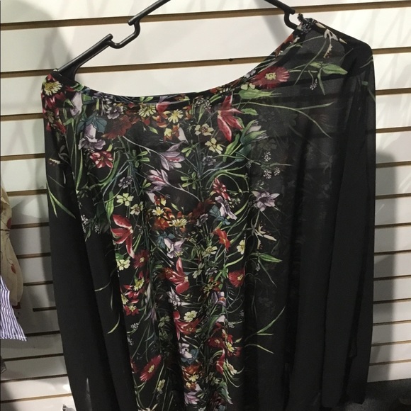 modelia | Tops | Modelia One Size Poncho Top W Wide Sides | Poshmark